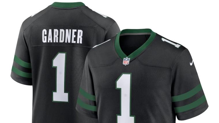 Jets Black Jerseys 2024: 뉴욕의 새로운 대체 레거시 유니폼을 이제 Fanatics에서 만나보실 수 있습니다