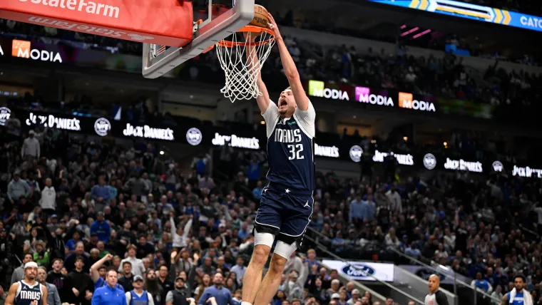 Cooper Flagg Shines Bright: Dallas Mavericks Rookie Of The Year Race ...